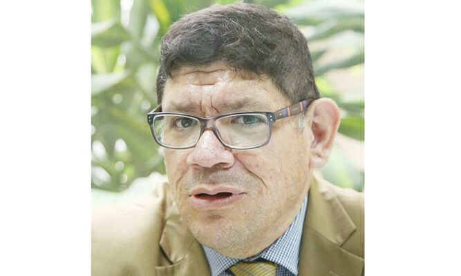 Rodrigo Henríquez renunció a ser candidato a convencionalista por la ...