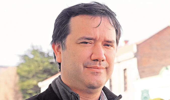 Carlos Marambio Morel, jefe de la División de Política Habitacional del ...