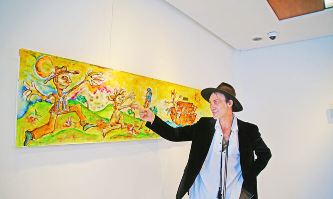 Sigue abierta exposición “Los universos mágicos” del pintor francés ...