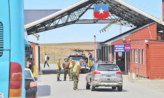 El 1 de mayo Chile reabrirá sus fronteras terrestres | La Prensa Austral