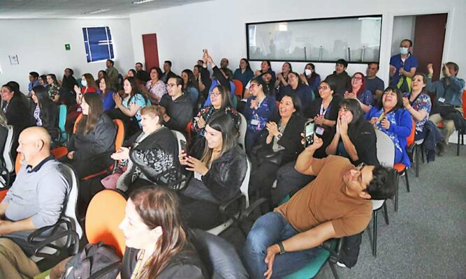 Cesfam Thomas Fenton celebró aniversario premiando a funcionarios | La ...