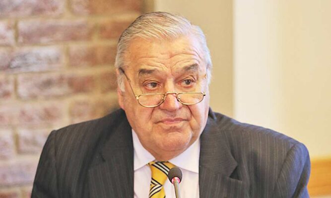 Proyectos de Polideportivo y techado del estadio Fiscal están vigentes ...