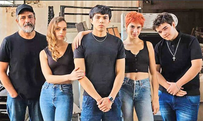 Serie chilena que llegará a Netflix está inspirada en el llamado “robo del siglo” | La Prensa ...