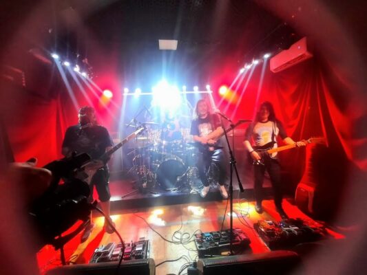 Con la presentación de la legendaria banda Massacre se efectuó la IX ...