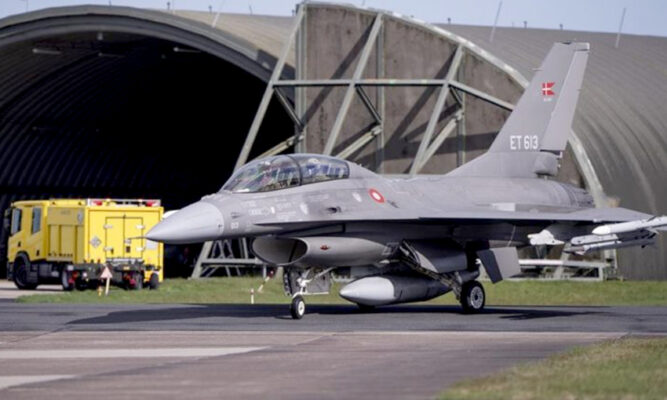 Milei firmó con Dinamarca la compra de 24 aviones F-16 | La Prensa Austral