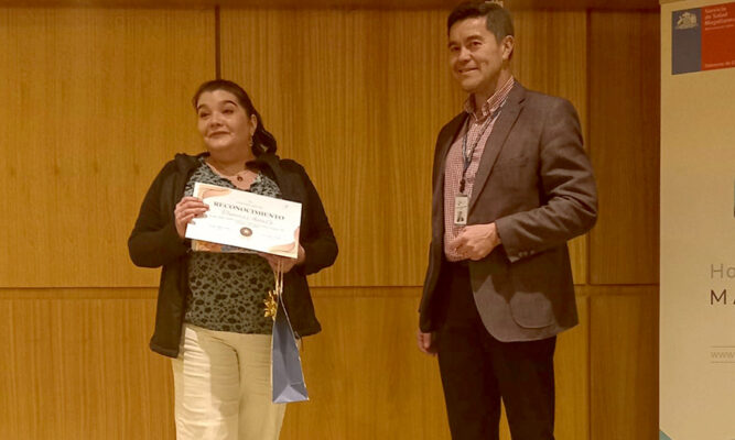 Hospital Clínico premió a los ganadores del primer concurso literario ...