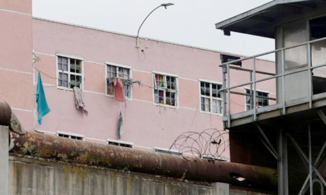 Tres reos de alta peligrosidad se fugaron de la cárcel de Valparaíso ...