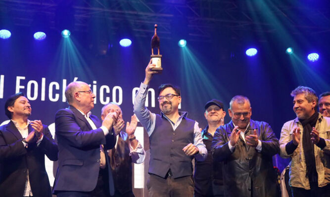 Clepsidra se quedó con el segundo lugar del certamen musical | La Prensa Austral