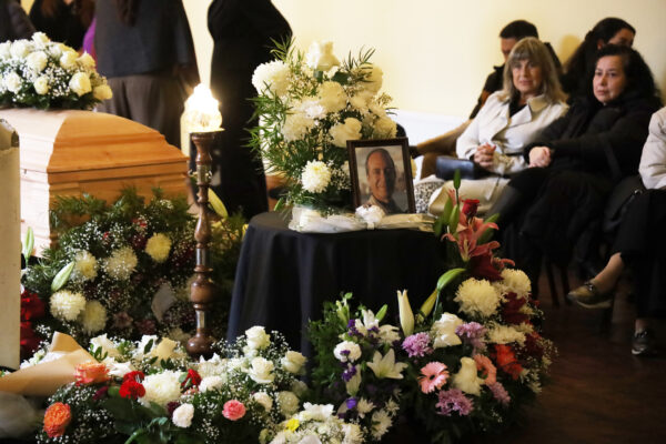 El foro local está de duelo con la partida de Mauricio Sandoval, uno de ...